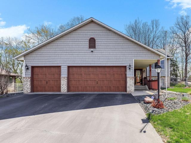984 Ferndale St S, Maplewood, MN 55119 | MLS #7058 | Compass