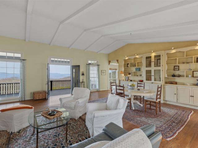 984 King Gap Road
