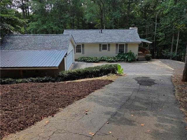 984 Overlook Drive