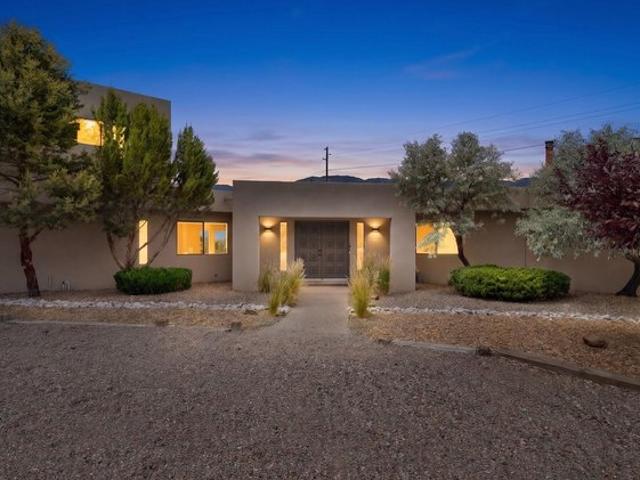 984 Lynx Loop NE, Albuquerque, NM 87122