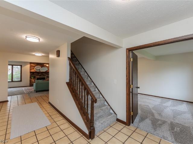 984 Meadowlark Lane