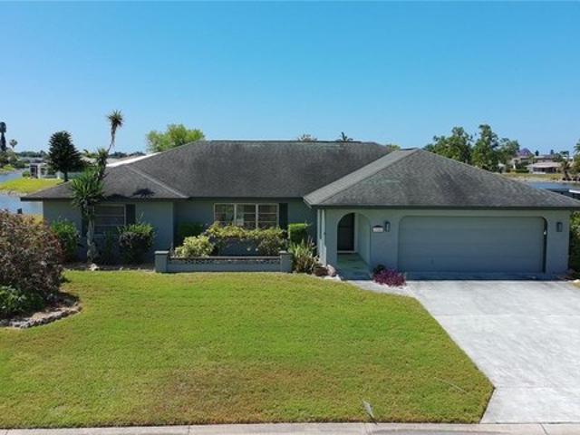 984 N Gondola Dr, Venice, FL 34293