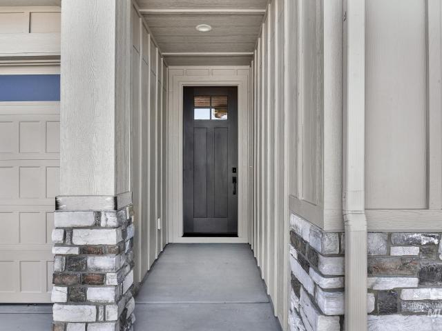 9855 W Snow Wolf Ln, Star, ID 83669 | MLS #98976 | Compass