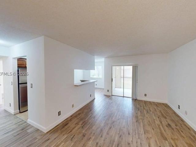 9855 Westview Dr Apt 717, Coral Springs, FL 33076