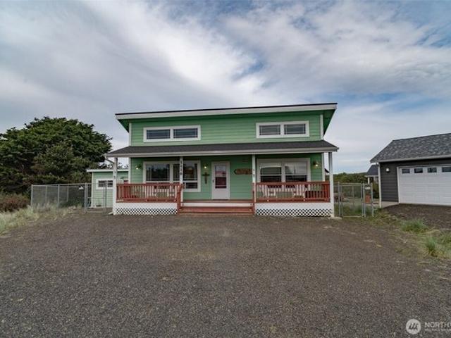 1116 Glendover Ct SW, Ocean Shores, WA 98569