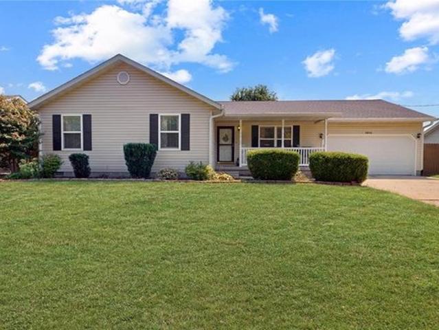 9856 Oak Grove School Rd, Lebanon, IL 62254