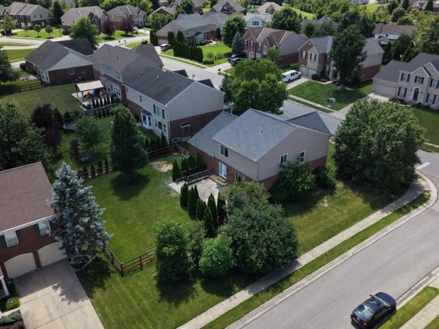 9858 Burleigh Lane