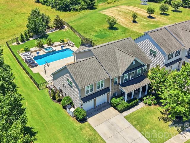 9859 Travertine Trail