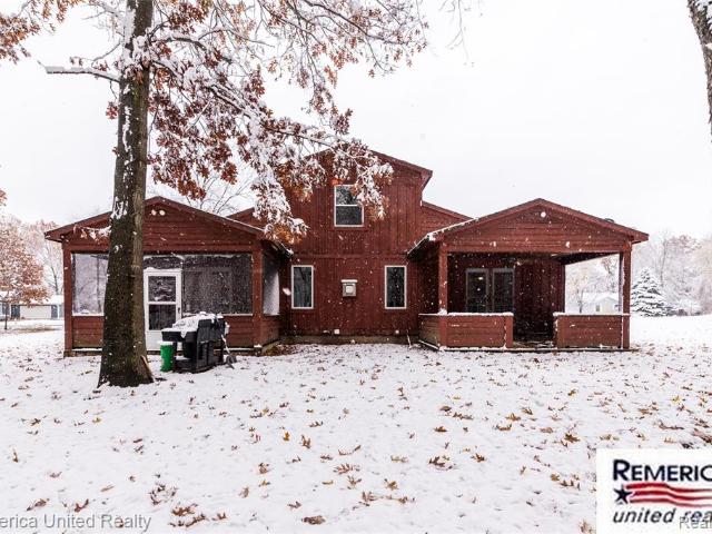 9852 Southlawn Circle