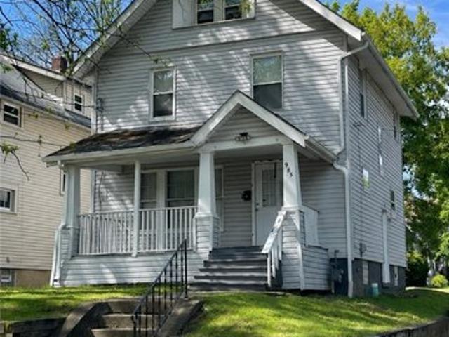 985 Bloomfield Ave, Akron, OH 44302