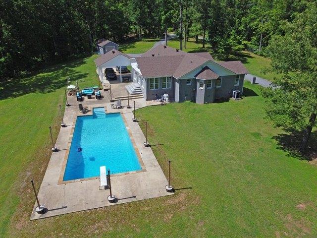 985 Gap Rd, Batesville, AR 72501