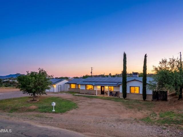 985 E Saguaro Dr, Globe, AZ 85501