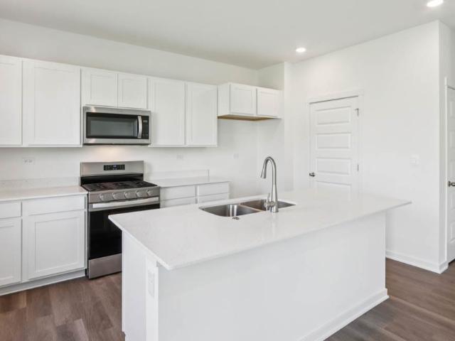 985 Emerald Drive