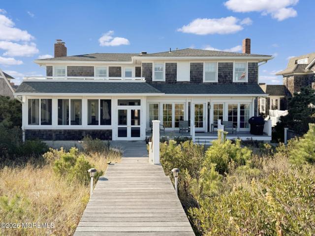 985 East Avenue