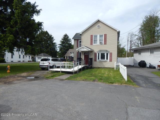 985 Exeter Avenue
