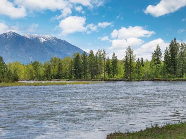 985 Jellison Rd, Columbia Falls, MT 59912