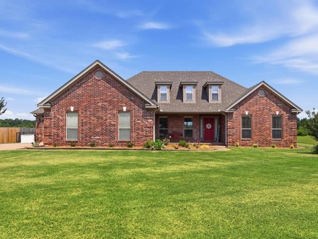 985 Mound View Dr, England, AR 72046