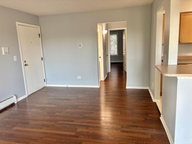 985 S Court Of Shorewood Court # 2B