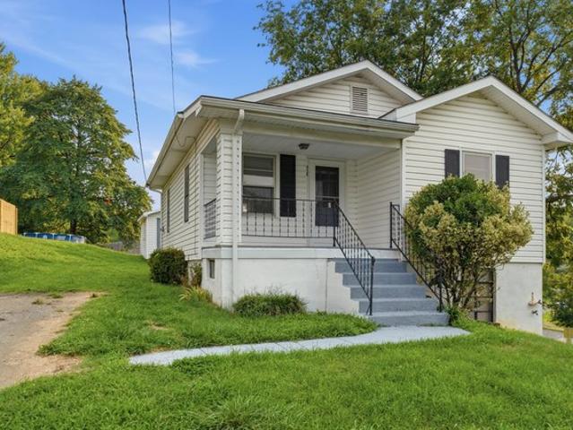 985 Palmer Ave, Salem, VA 24153