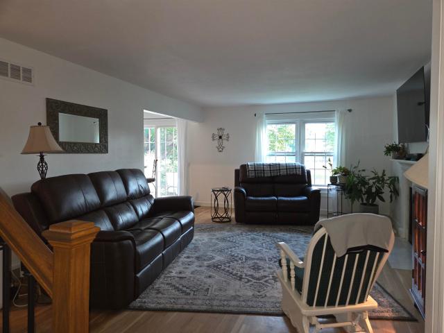 985 Walnut Street