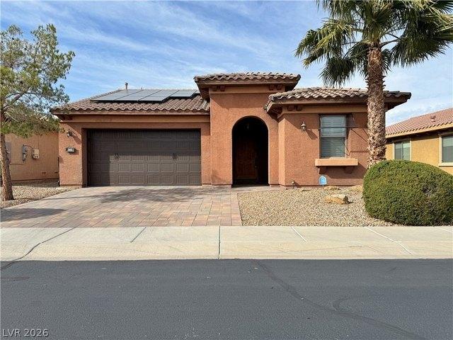 985 Via Canale Dr, Henderson, NV 89011
