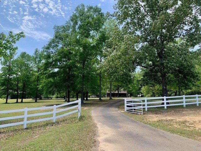 9864 Highway 98 E, Smithdale, MS 39664