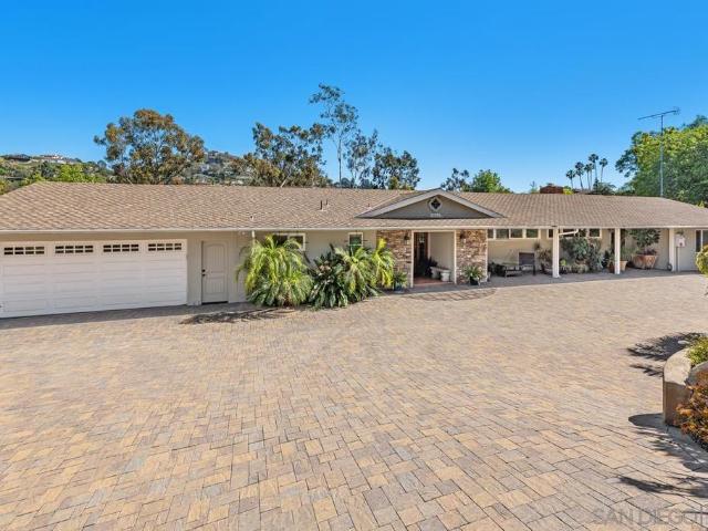 9865 Edgelake Drive