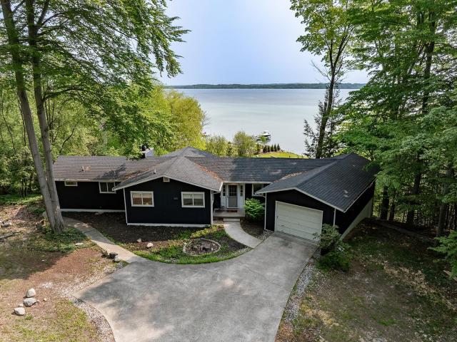9865 SW Torch Lake Drive