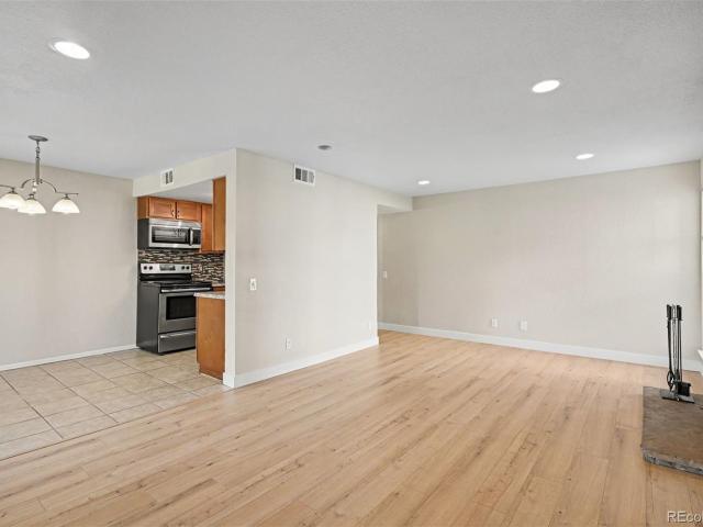 9867 E Peakview Avenue # E06