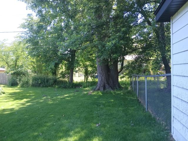 9867 17th St, Zion, IL 60099 | MLS #12578