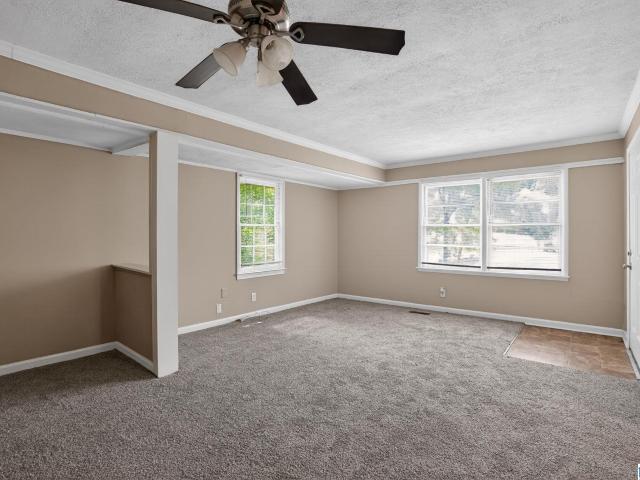 9869 Greenlee Road