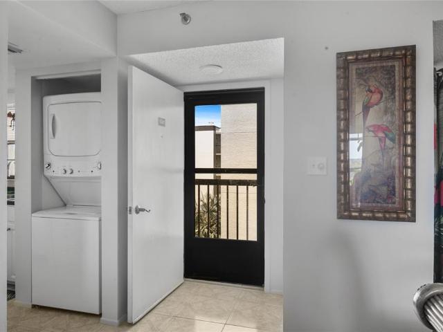 9860 62nd Ave N, Unit 1047, St. Petersburg, FL 33708 | MLS #O6318 | Compass