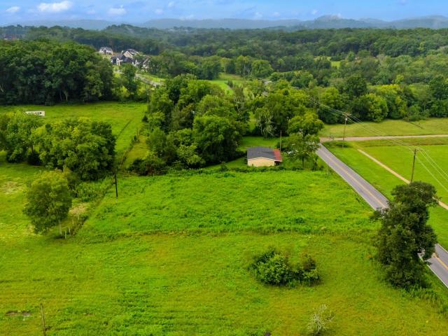 9861 Split Log Rd