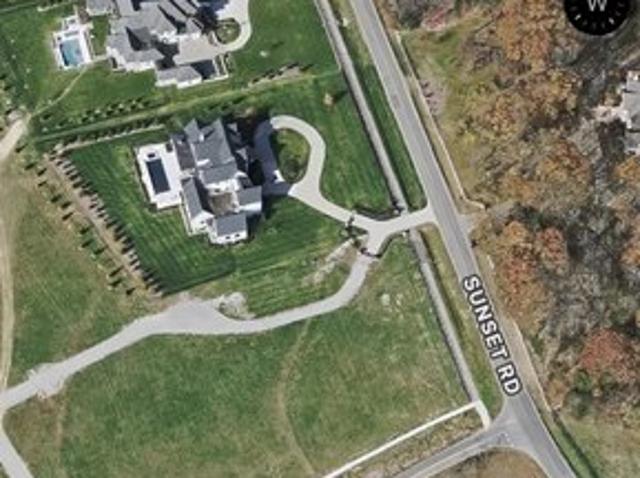 9861 Split Log Rd, Brentwood, TN 37027