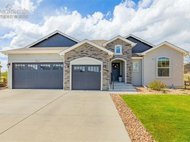 9863 Fairway Glen Drive