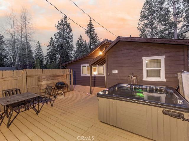 986 Cameron Drive