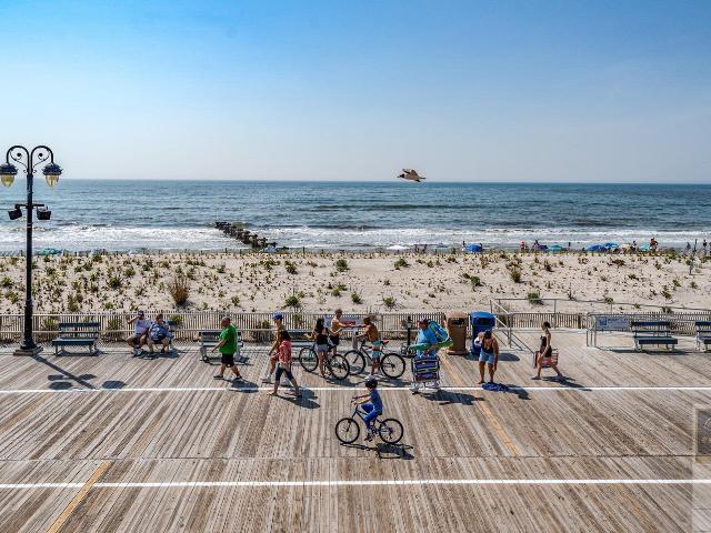 986 Boardwalk, Unit A