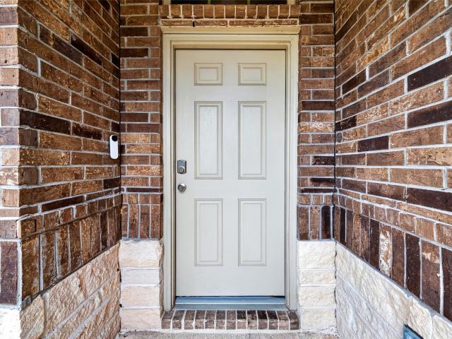 986 Golden Willow Lane