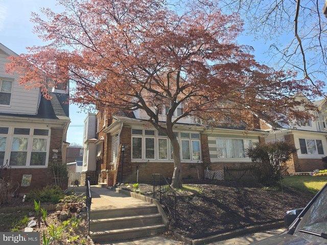 986 E Godfrey Ave, Philadelphia, PA 19124