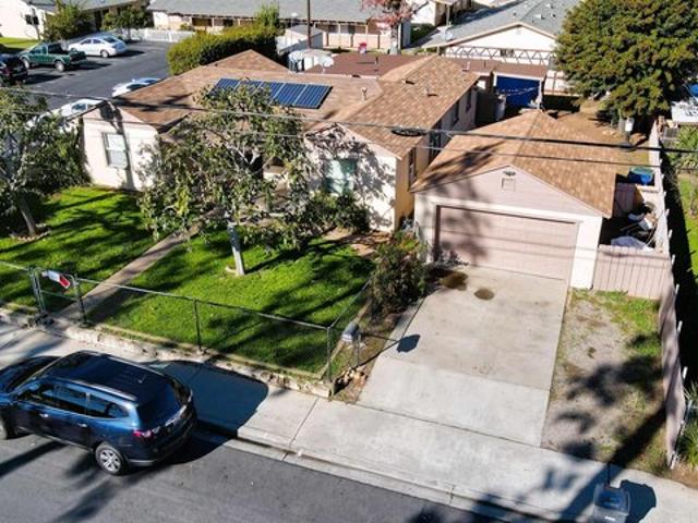 986 Merritt Dr, El Cajon, CA 92020