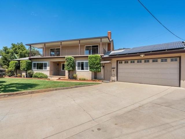 986 Peppervilla Ct, El Cajon, CA 92021