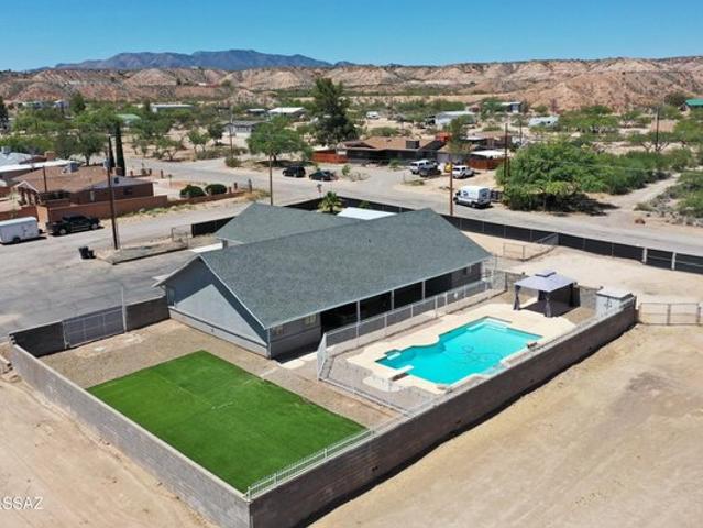 986 W Coffee Dr, Benson, AZ 85602
