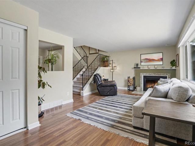 986 Welch Court