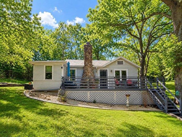 9875 N Edgewood Shores Rd, Edgerton, WI 53534