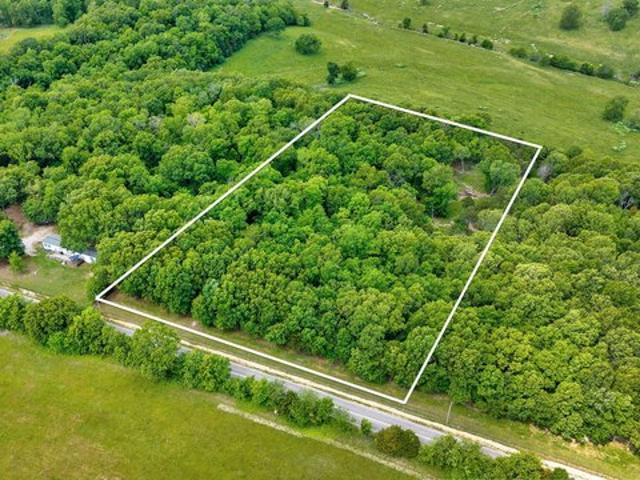 9877 N Farm Rd Unit 229, Strafford, MO 65757