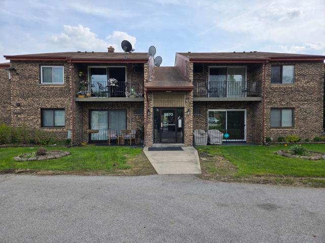 9870 Cordoba Ct, Unit 1B, Orland Park, IL 60462 | MLS #12628 | Compass