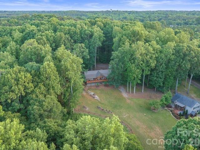 9870 Harvest Ln, Davidson, NC 28036