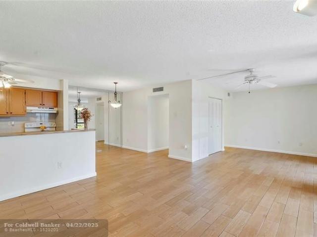 9870 S Belfort Cir, Unit #108, Tamarac, US, FL