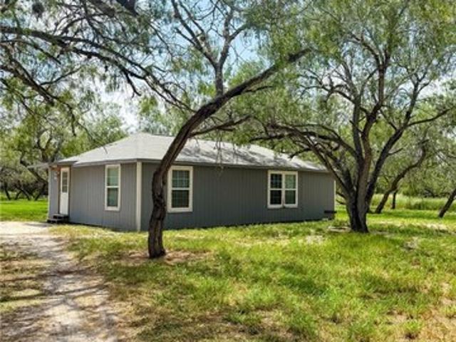 9872 County Road 623, Skidmore, TX 78389