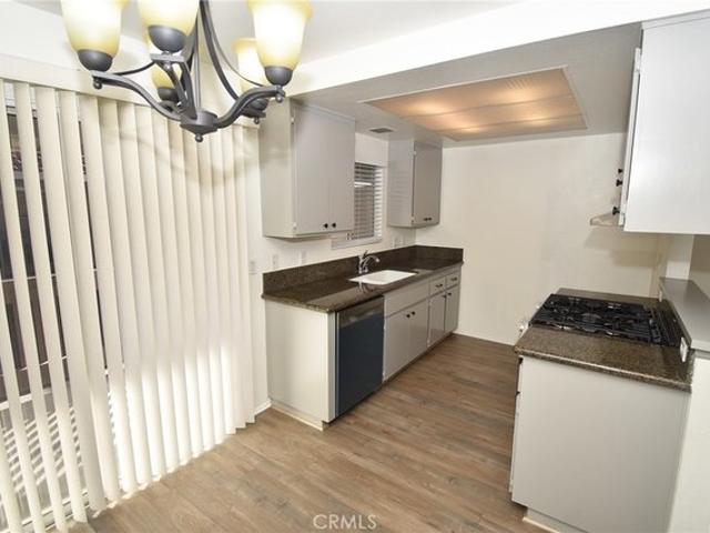 9872 Highland Ave Unit B, Rancho Cucamonga, CA 91737